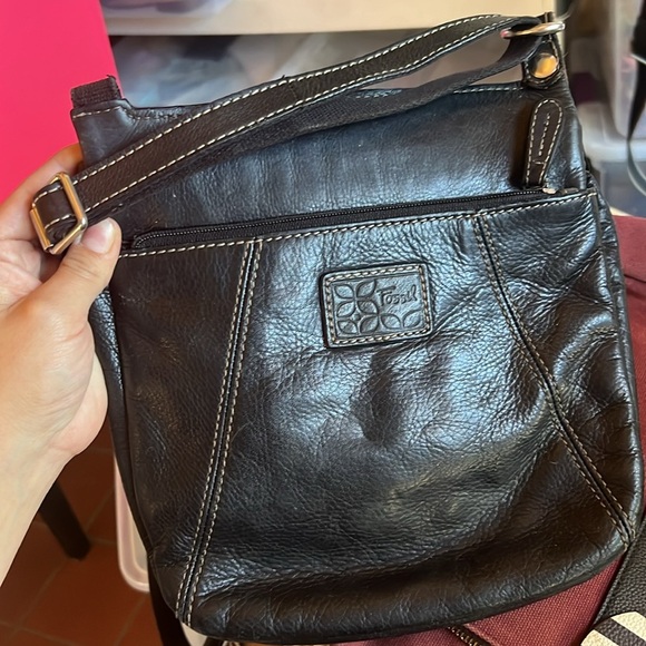 Fossil | Bags | Fossil Purse Crossbody Leather Adjustable Straps ...